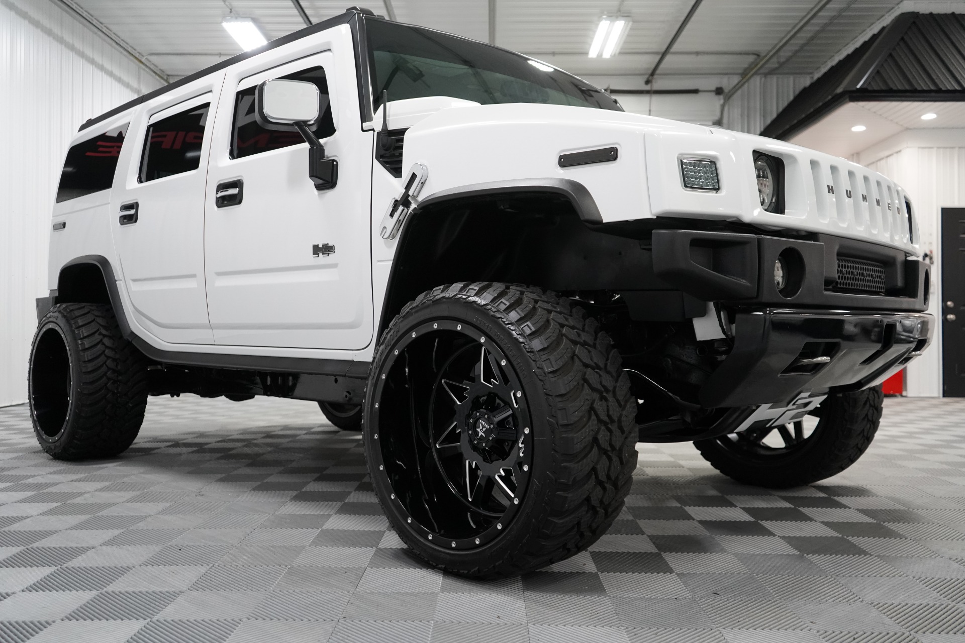 White Hummer H2 Lifted